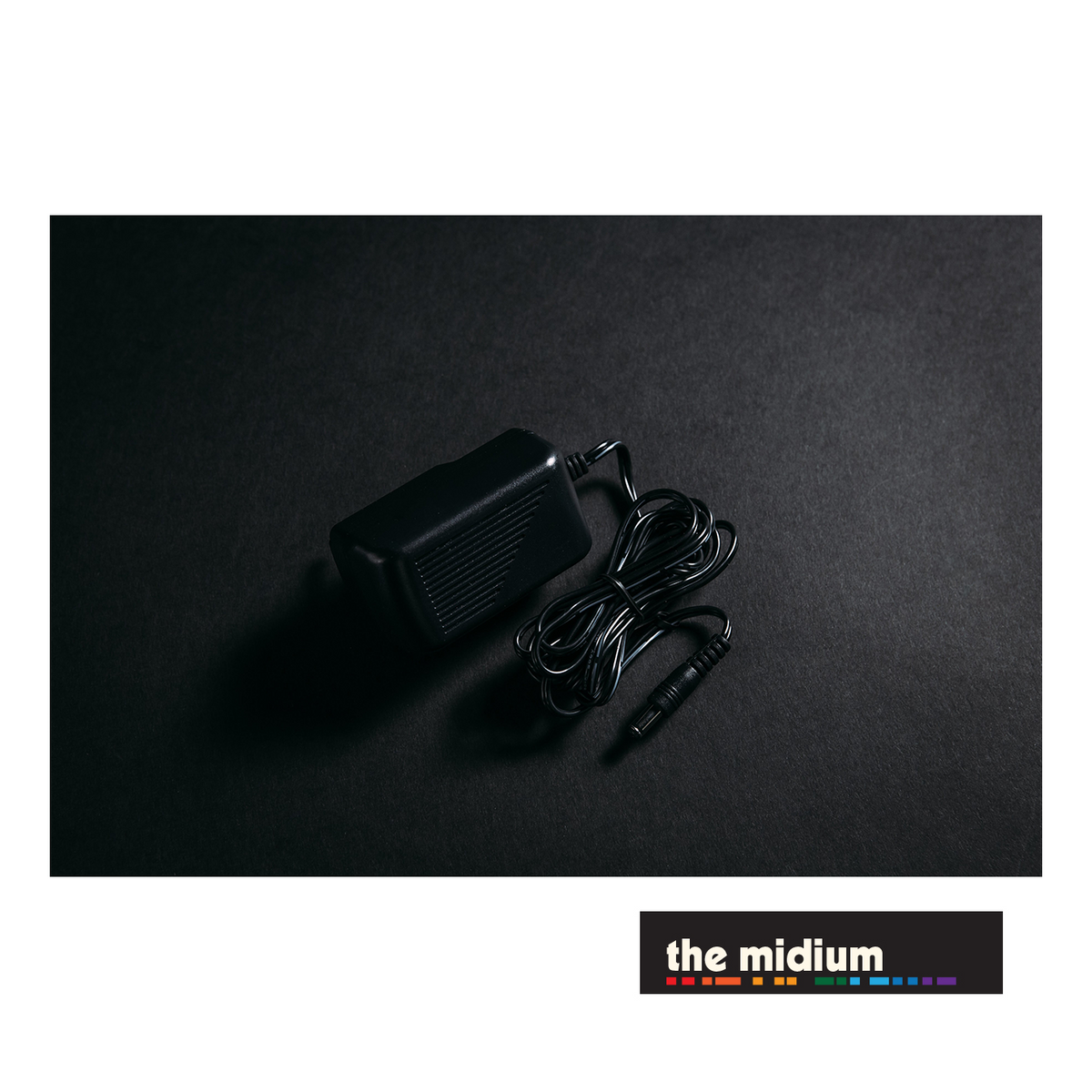 Moog Semi-Modular Power Supply 12V DC 1200mA with NA Adapter (center p ...